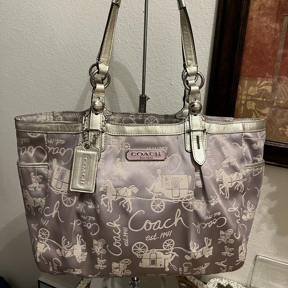 Coach Lilac Monogram With Stage Coaches And Gold Leat… - Gem